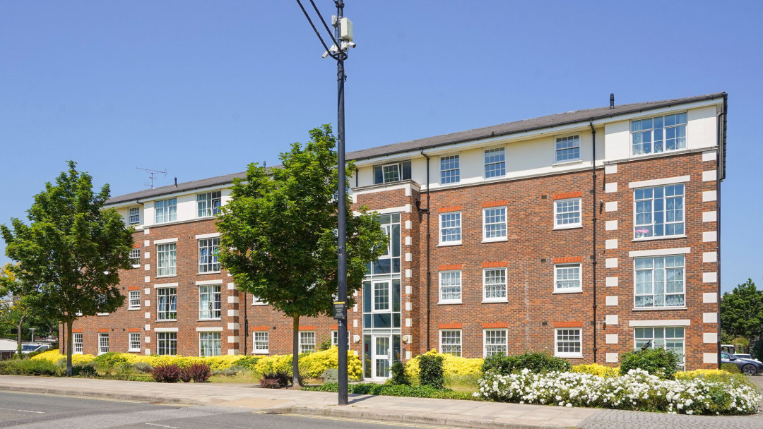 2 bedroom homes | Flat 13 Cornwallis Road, SE18 6SH | Homes for Londoners