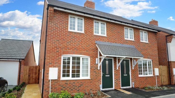 Shared ownership at Kingsbrook, Buckinghamshire, HP22 7AZ